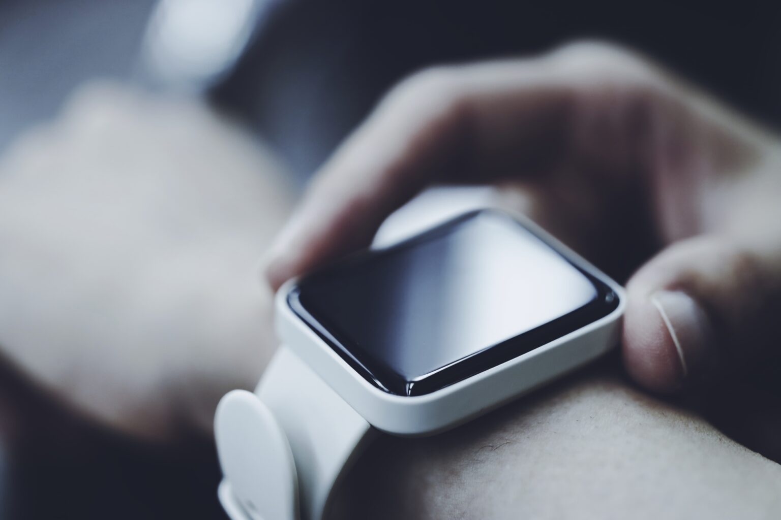 筋トレで使えるスマートウォッチ13選【知らないと損】ジムおすすめのアイテム | goodcize