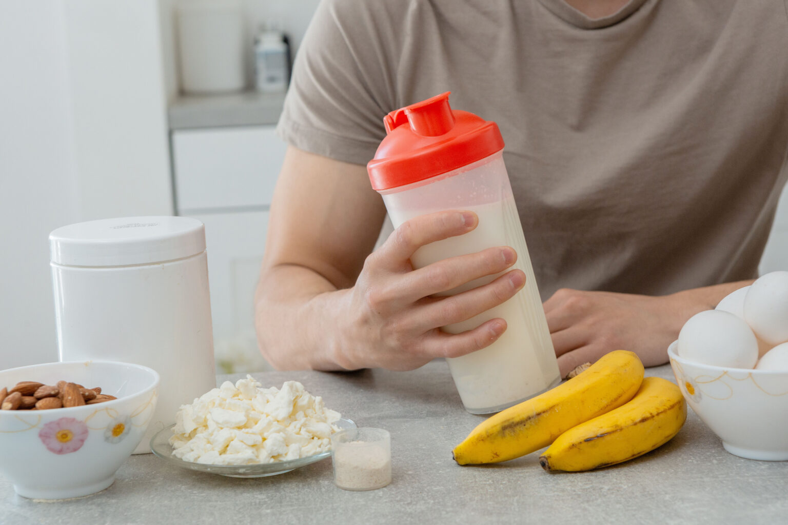 男性におすすめの筋トレグッズ16選【厳選】最低限必要な家トレ器具 | goodcize