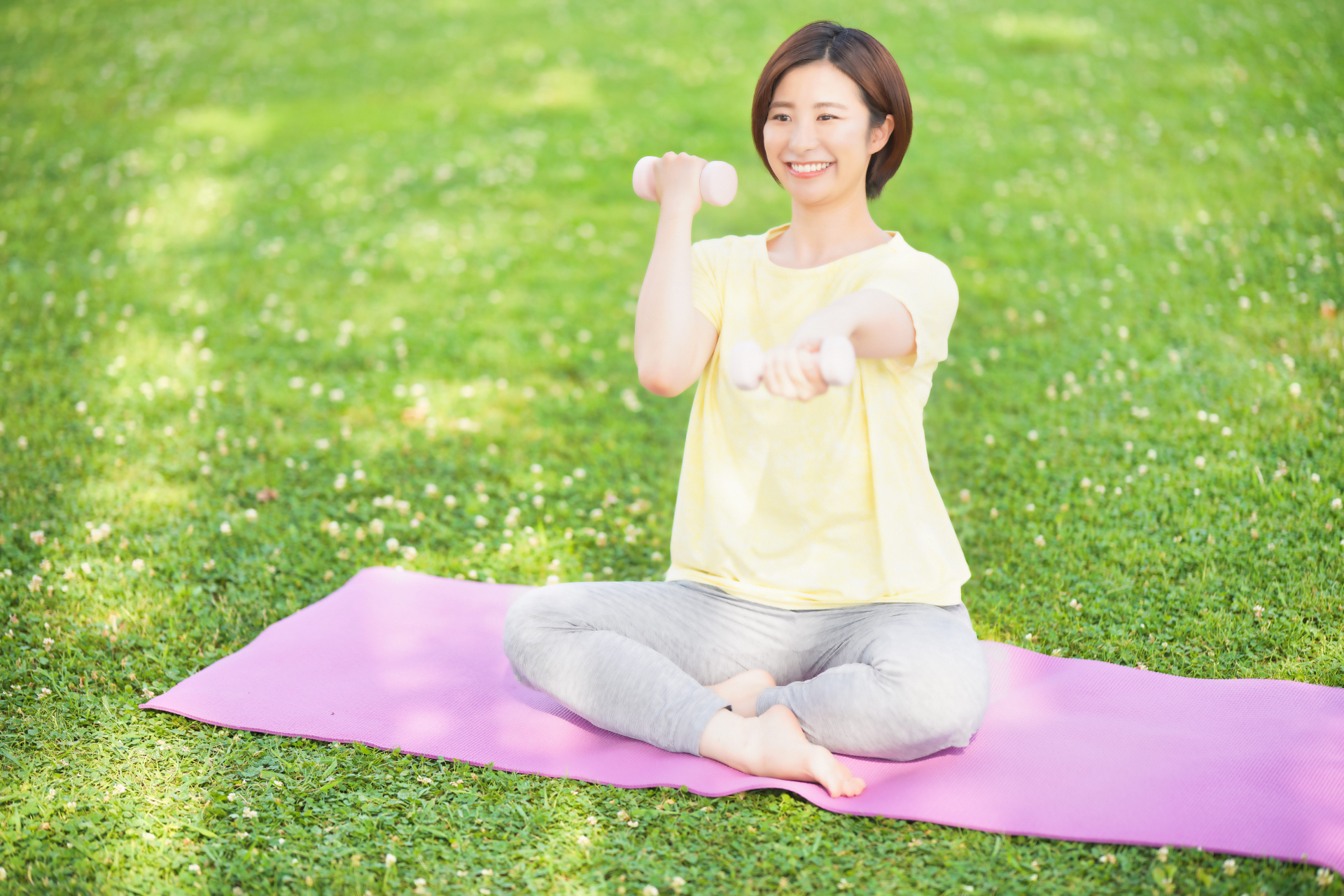 女性におすすめの筋トレグッズ22選【必見】ジムに通わず自宅でできるトレーニングや器具 | goodcize