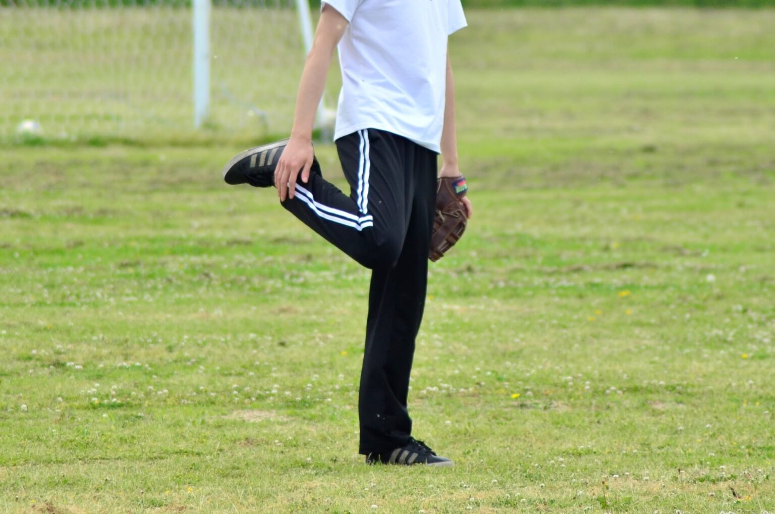 夏に着れるメンズ向けジャージおすすめ15選【筋トレやスポーツ】涼しい上下セットのアイテム | goodcize